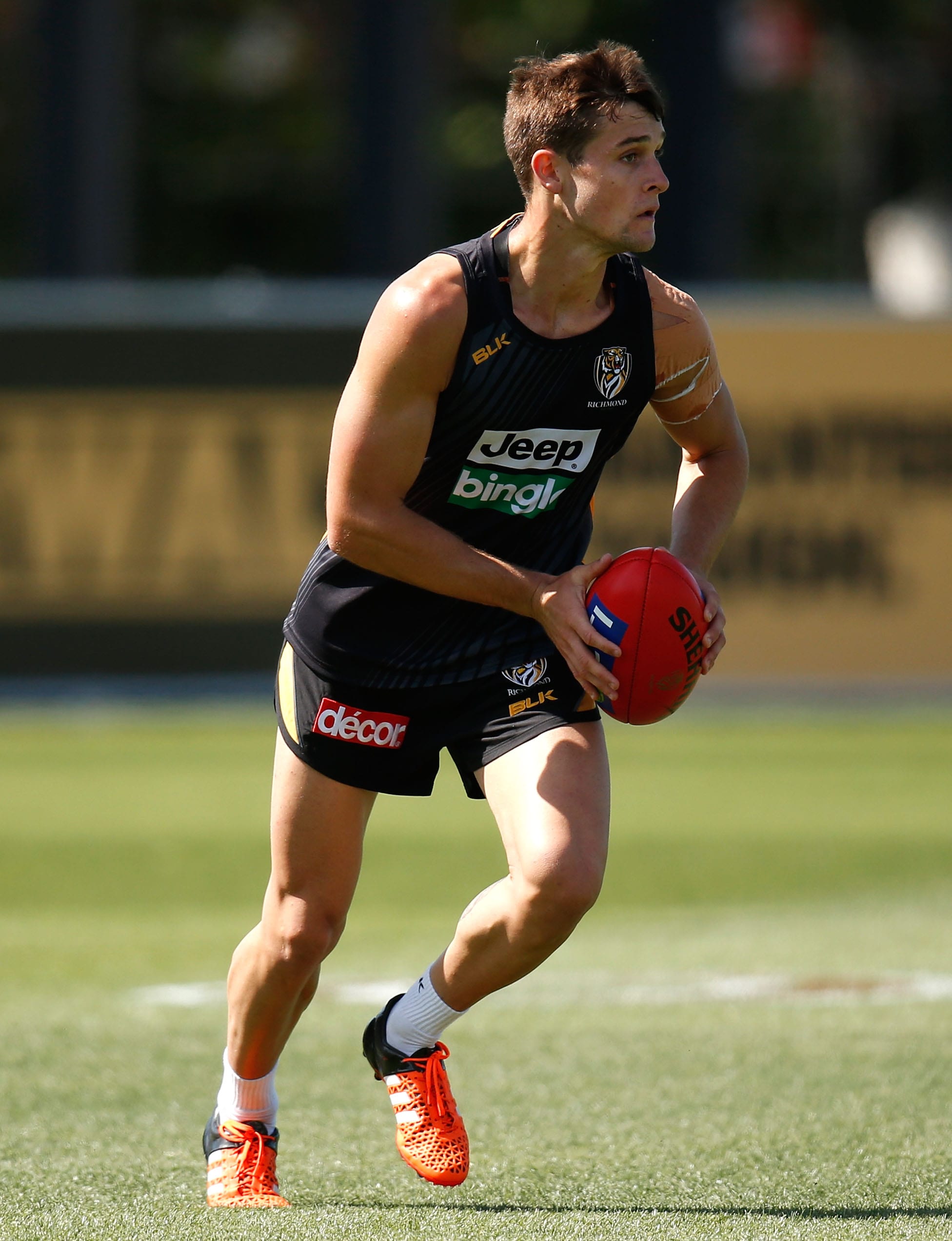 Short wins promotion