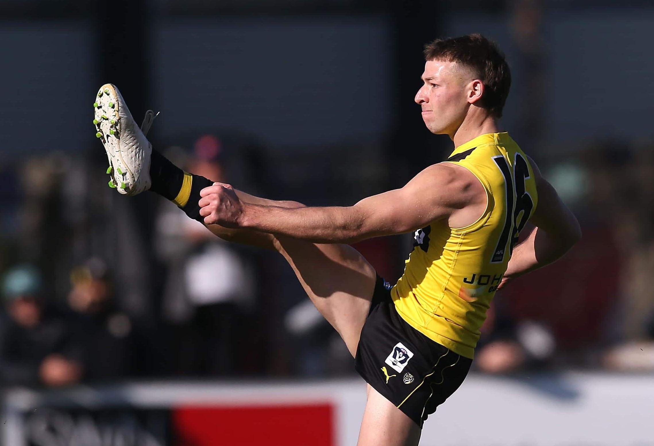 VFL Report: Round 15
