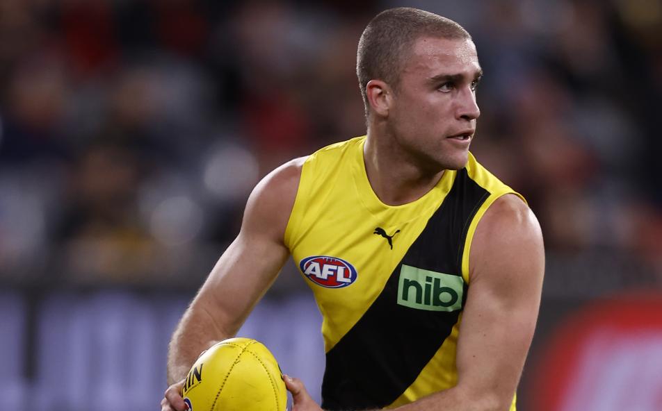 Ross returns in impressive style