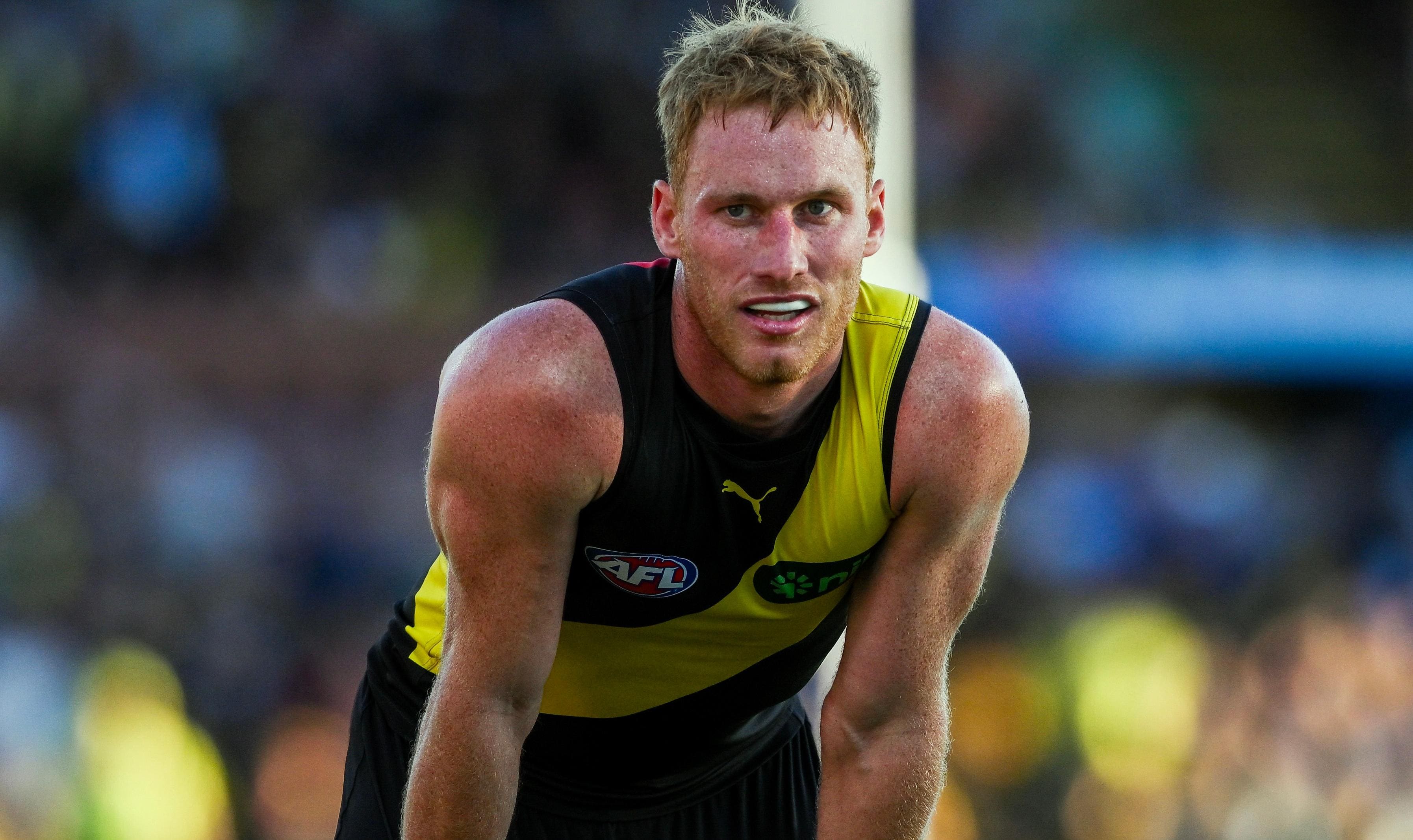 Vlastuin fined for rough conduct