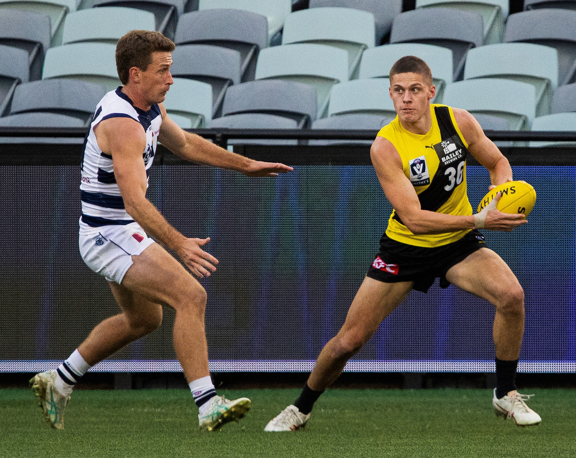 VFL Report: Round 10