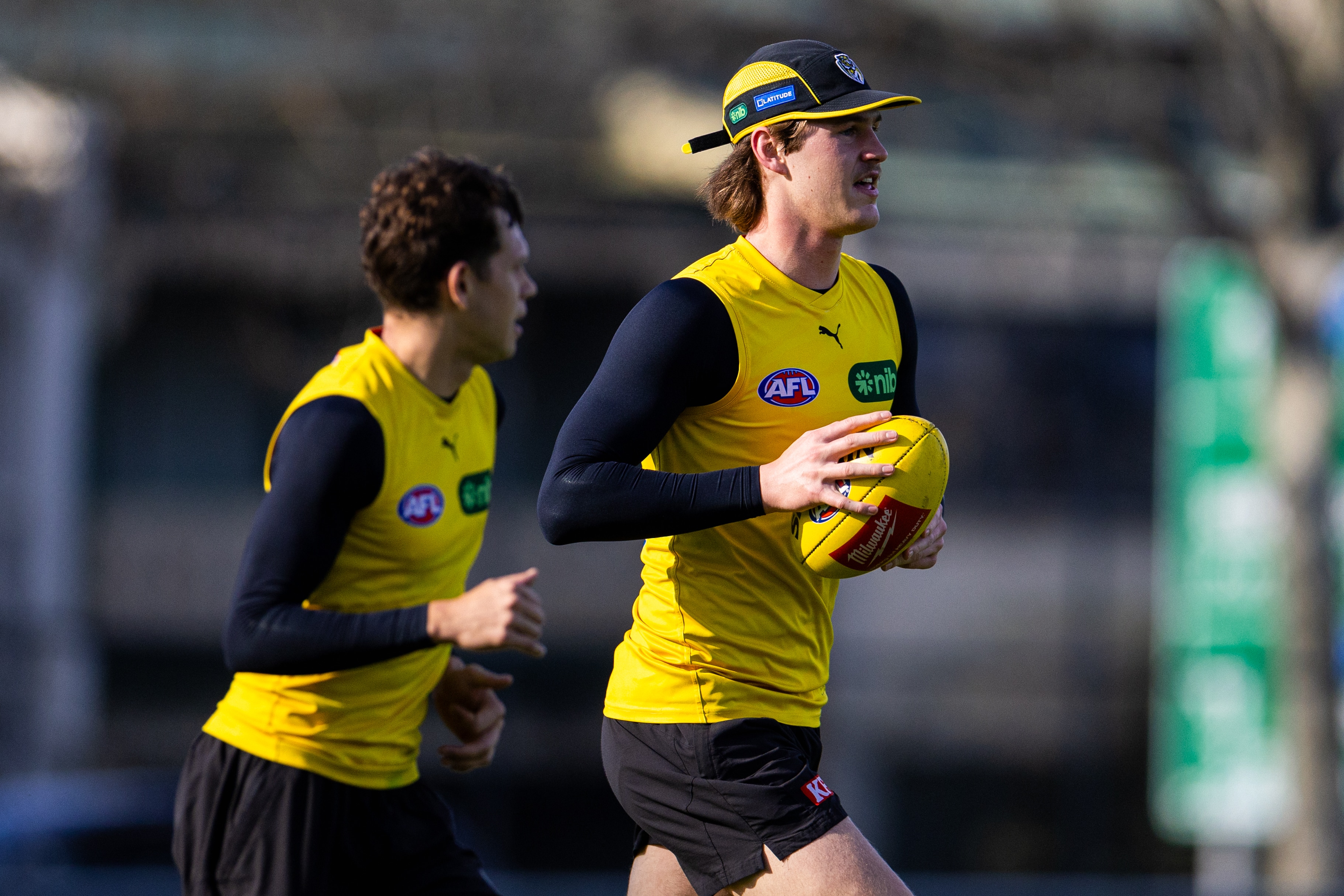 Ross, Fawcett to play for VFL Tigers