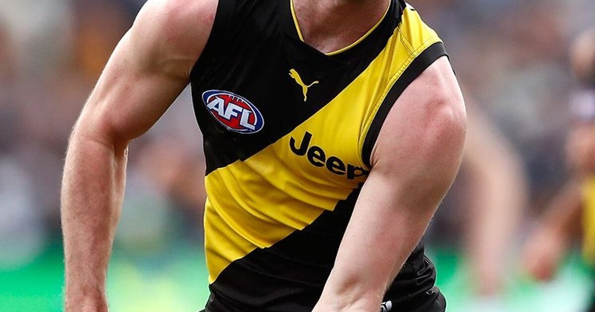 Ellis faces up to crucial year