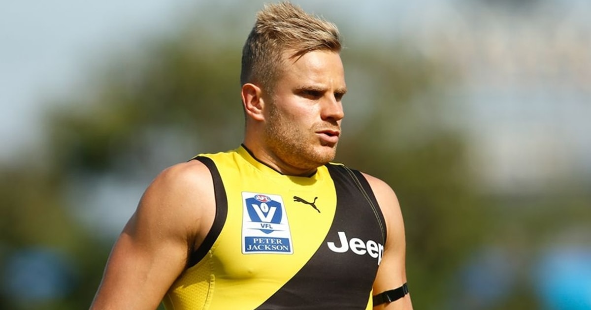VFL: Ellis racks up forty