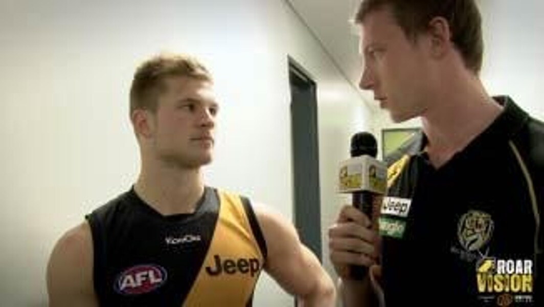 Arnot applies some heat in Cairns