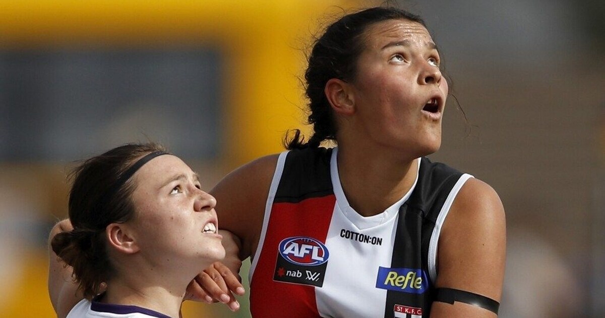 Poppy Kelly becomes a Tiger