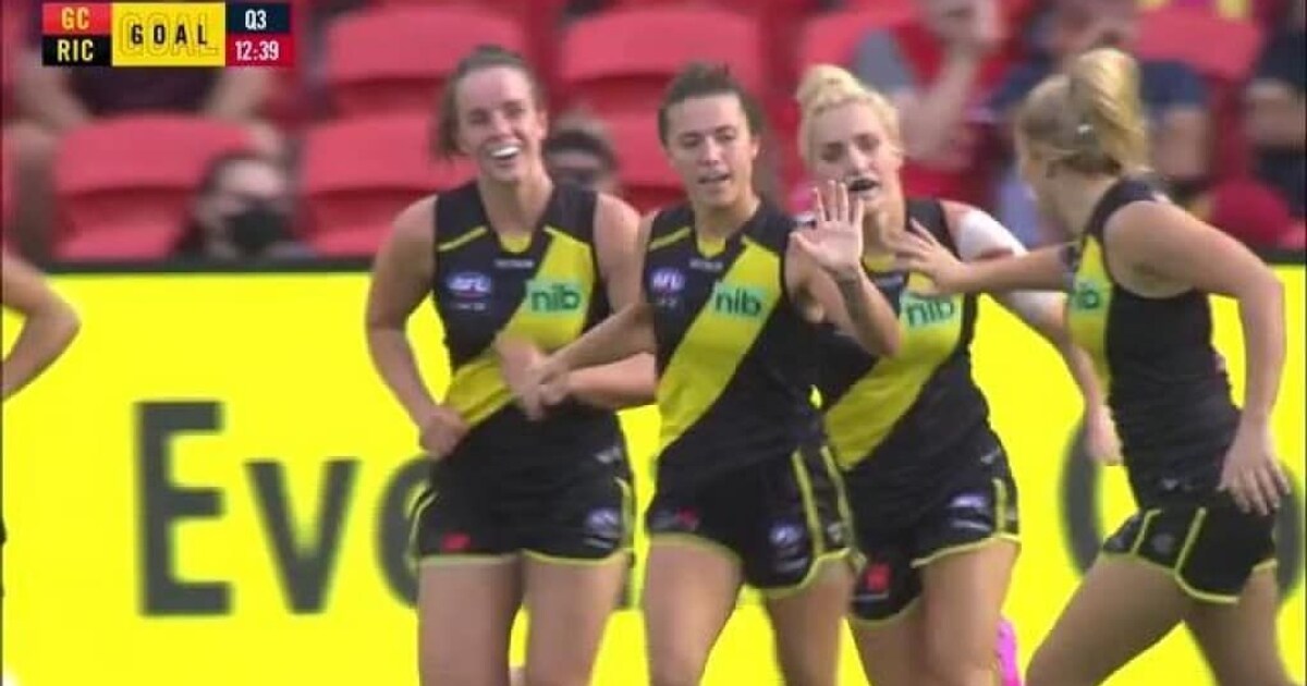 AFLW R4: Dempsey's first career goal