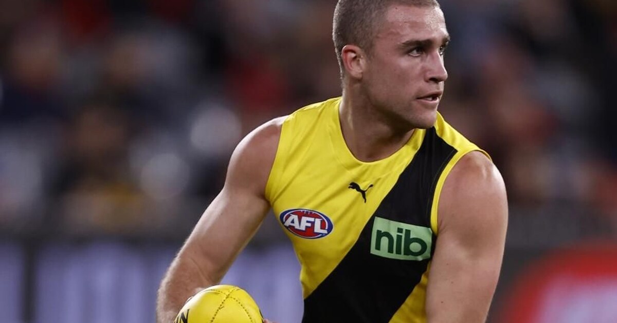 Ross returns in impressive style