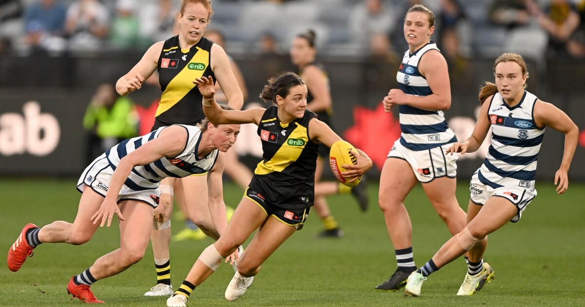 AFLW Tigers edged by Cats in final minute