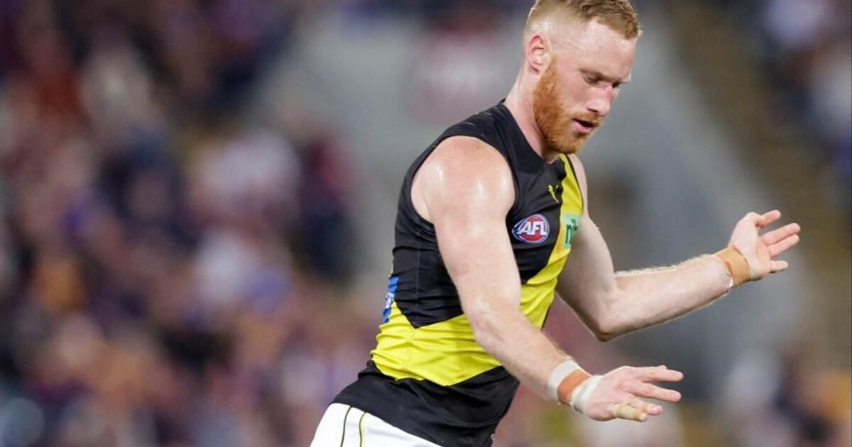 Vlastuin fined in elimination final