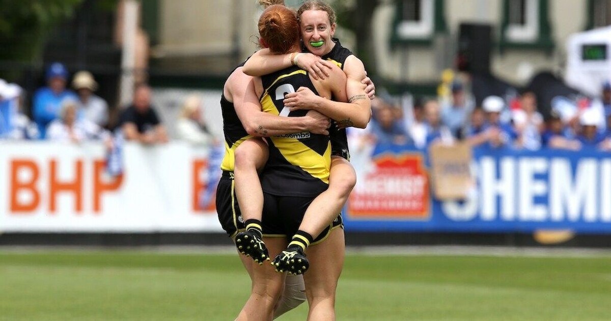 AFLW SF: Katelyn Cox gets her first goal