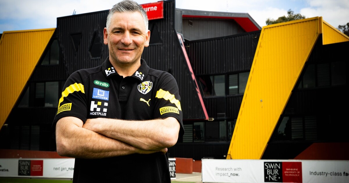 Adem Yze arrives at Richmond