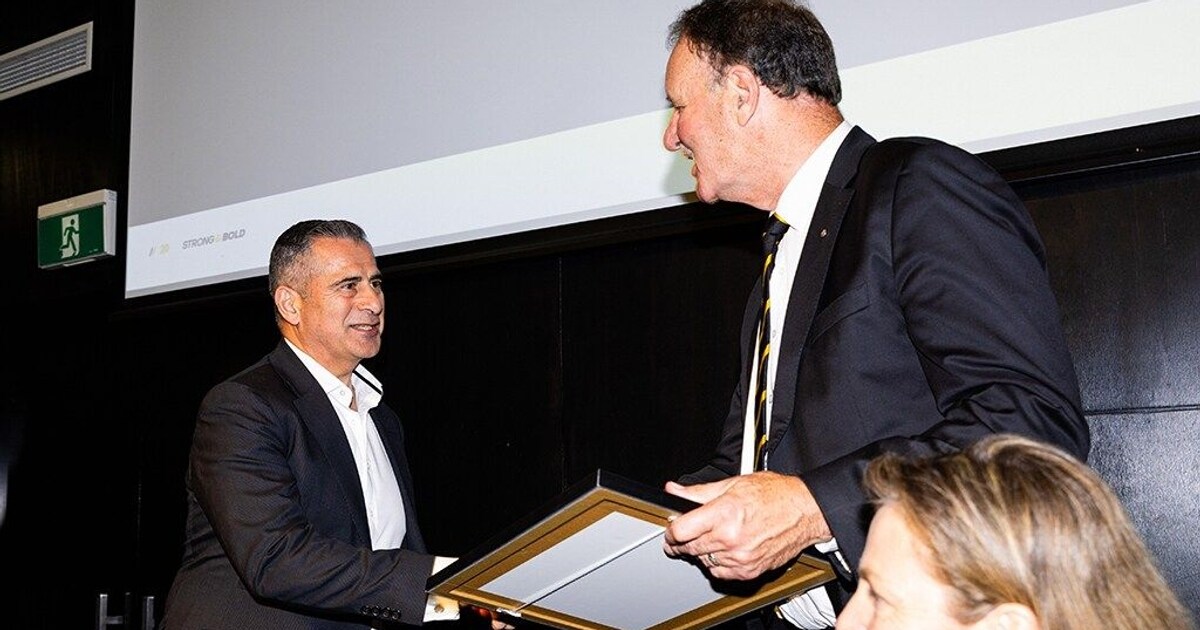 Alice Wills Award: Frank Lococo