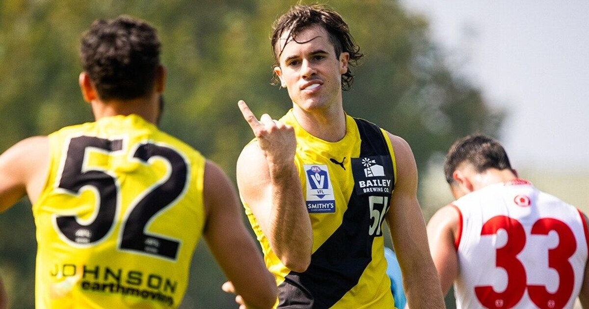 VFL Round 2: Johnson snaps and scores