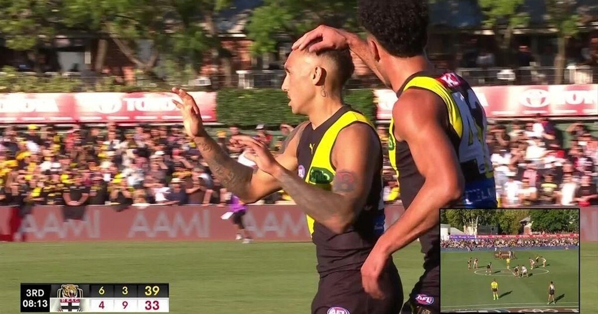 Round 4: Maurice's bullet tackle leads to Bolton boundary brilliance