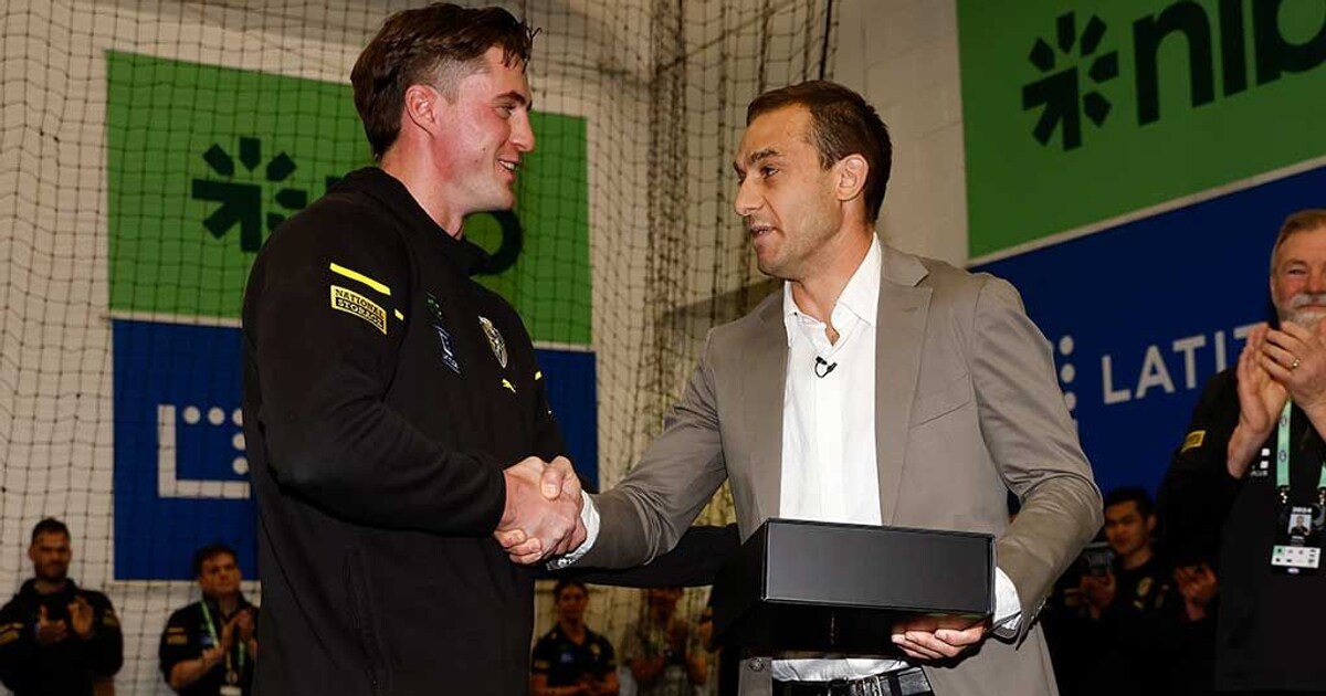 Jacob Blight jumper presentation