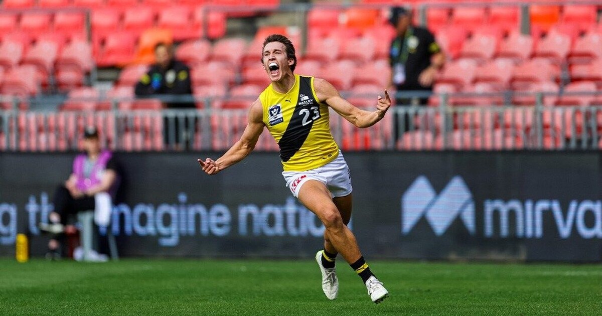 VFL Round 10: Clarke capitalises after a great intercept
