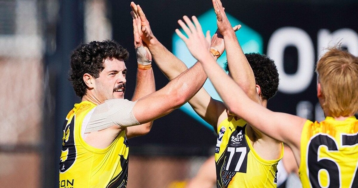 VFL Round 16: Girolami kicks two on return